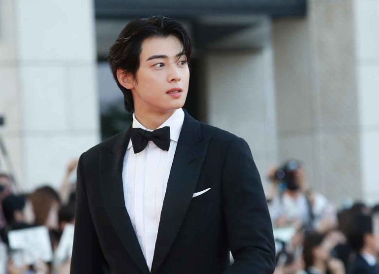 "It's surprising that Cha Eun-woo hasn’t had any dating rumors ...